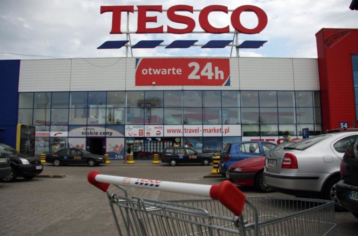 Tesco zamyka sklepy w całej Polsce - w woj. śląskim najwięcej. Te ...
