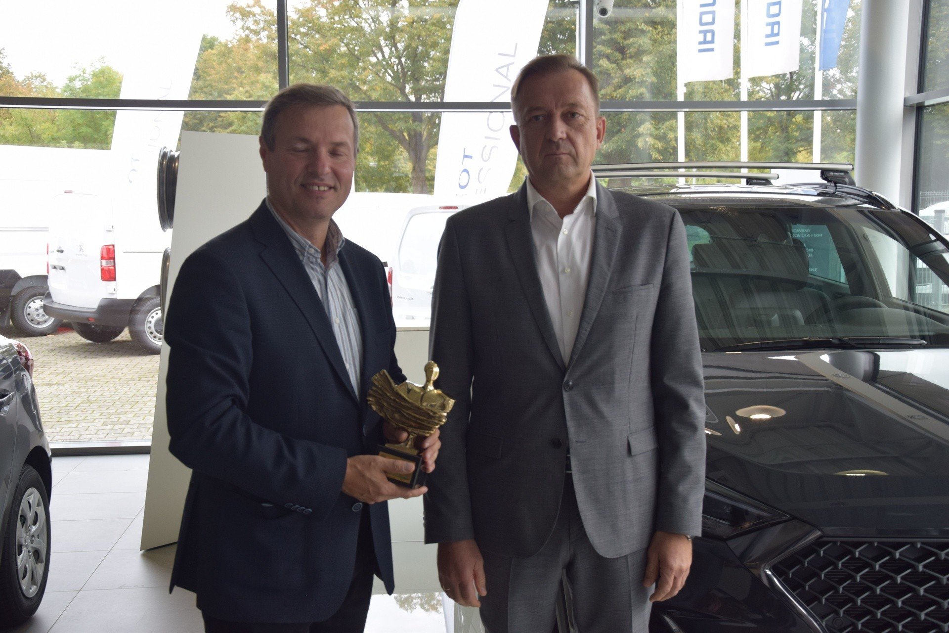 Lider Regionu 2020. M. i R. Prasek Dealer Hyundai z Radomia laureatem w ...