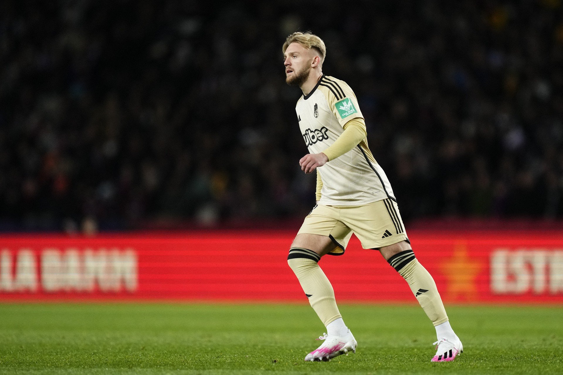 Kamil Jóźwiak zadebiutował w La Liga. Sensacyjny wynik Granady z FC ...