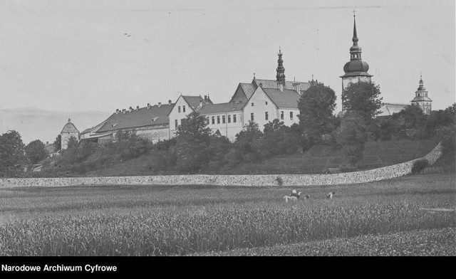 Stary Sącz na archiwalnych zdjęciach. Najczęściej fotografowany był ...