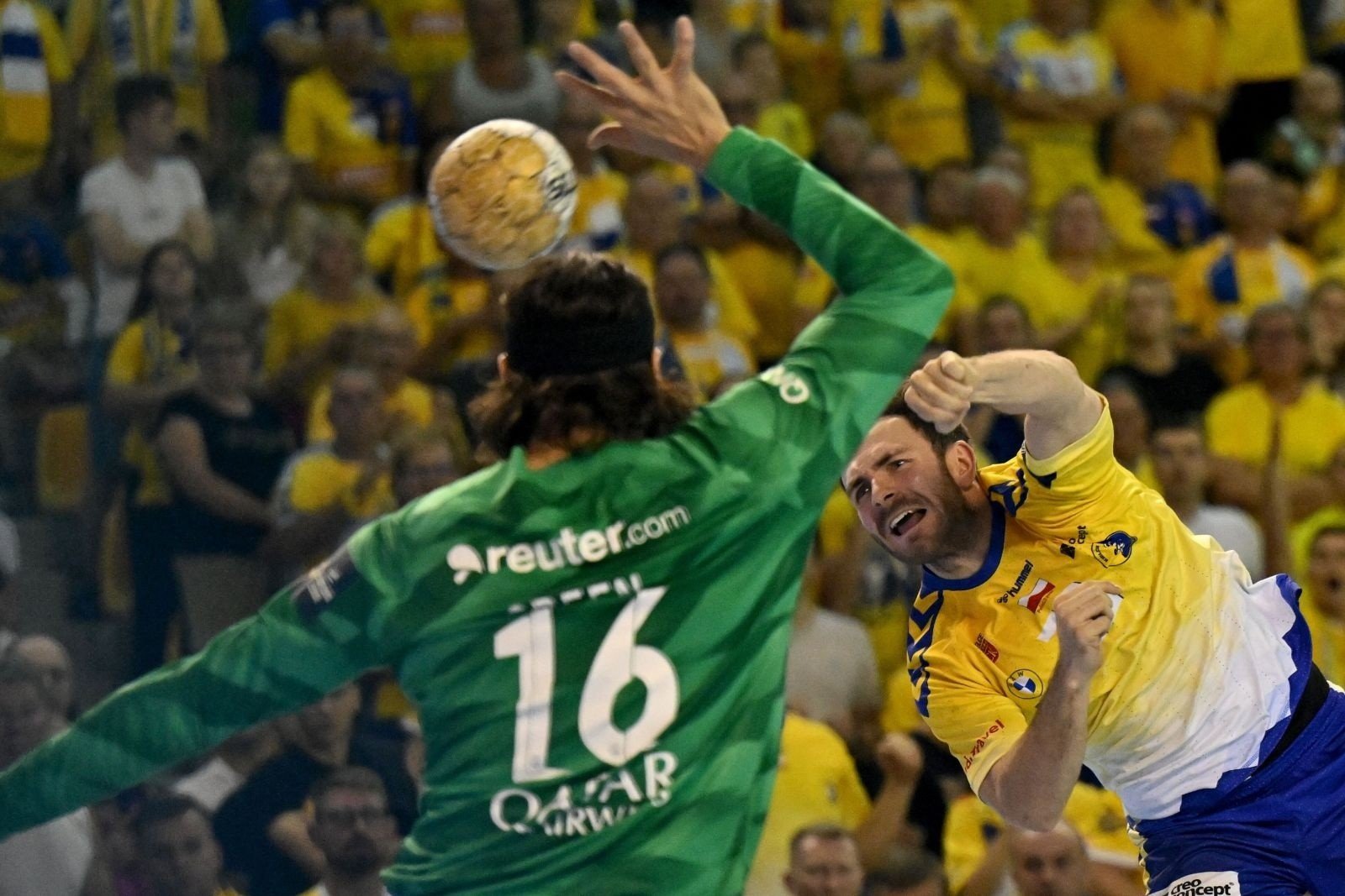 Liga Mistrzów. Industria Kielce wygrała z Paris Saint-Germain HB 30:29 ...