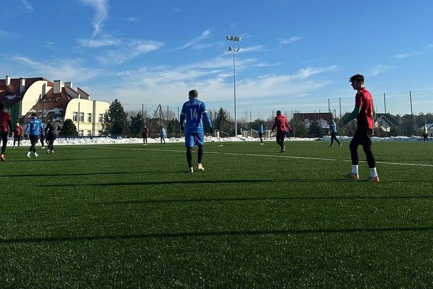 Oskar Przysucha wygrał sparing z GKS Zio-Max Nowiny. Dla obu drużyn był ...