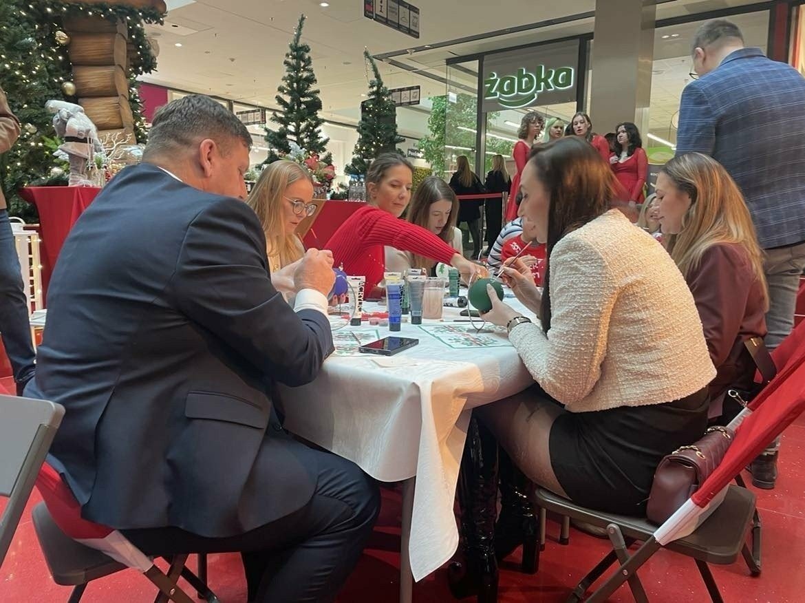 Malowana Niedziela w Galerii Echo w Kielcach. Ludzie biznesu: Spotkania ...