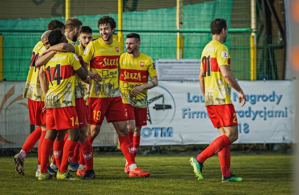 Ślęza Wrocław wskoczyła na fotel wicelidera III ligi (WYNIKI) | Sportowy24