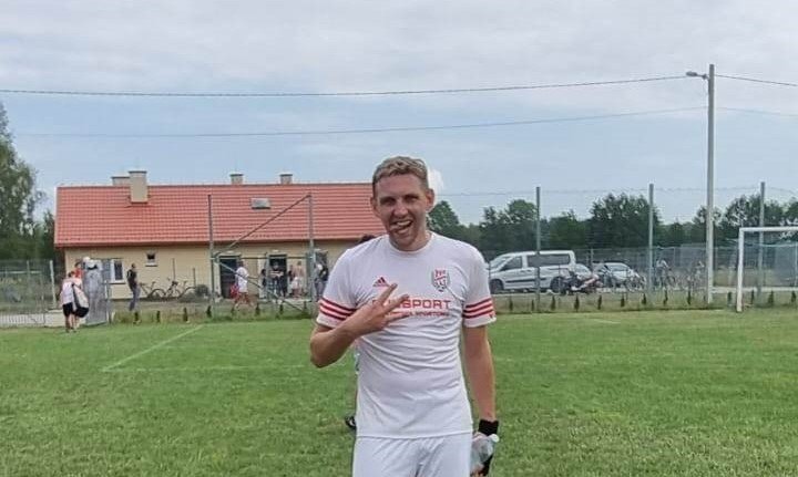A Rzeszów. Bartłomiej Buczek, grający trener KS-u Stobierna: Teraz chcę ...