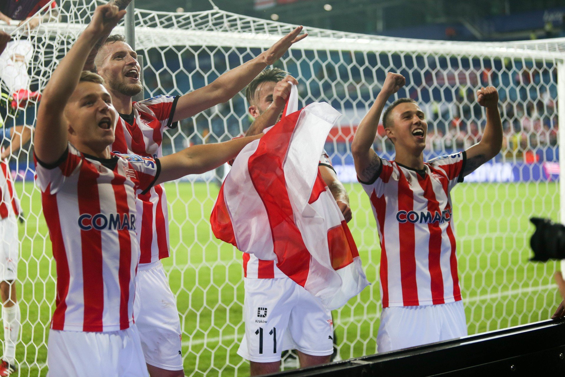 Feta piłkarzy Cracovii po zdobyciu Pucharu Polski [ZDJĘCIA] | Gol24