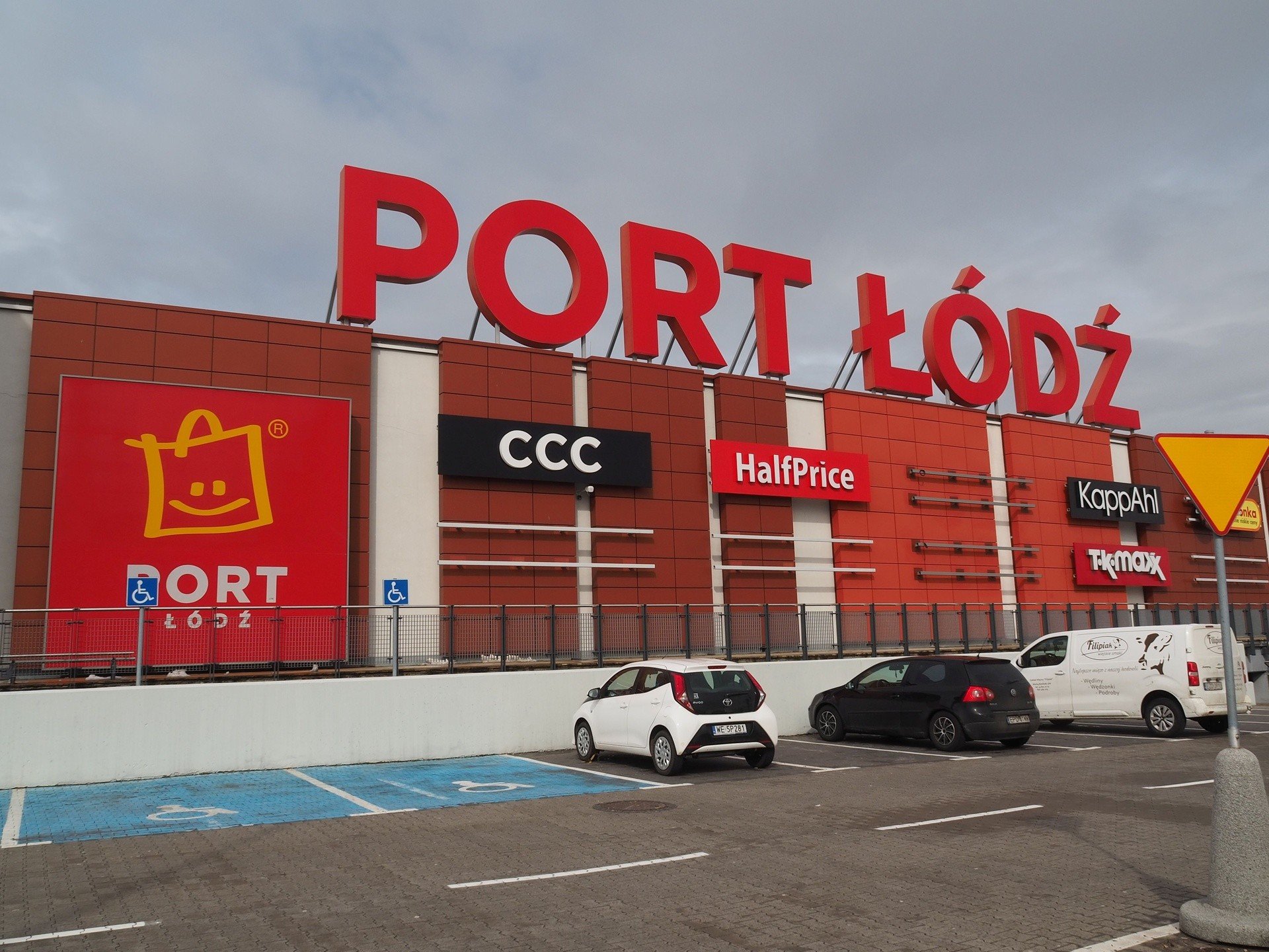 Oto nowe sklepy w Porcie Łódź. Sports Direct i TEDi otworzyły się tym ...