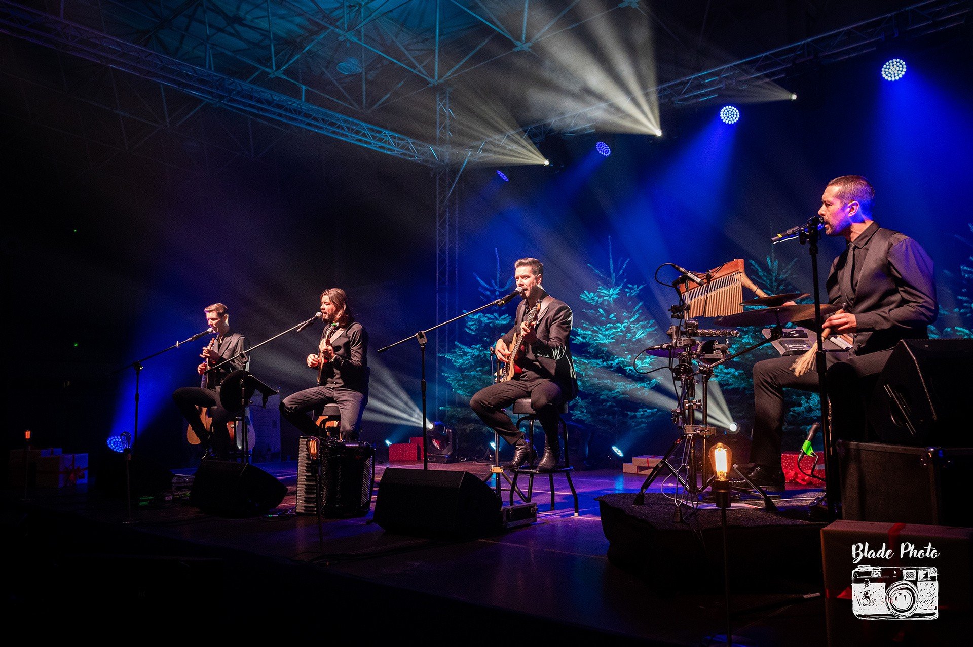Świąteczny Koncert Charytatywny w Warce. Gwiazdą wieczoru był zespół ...