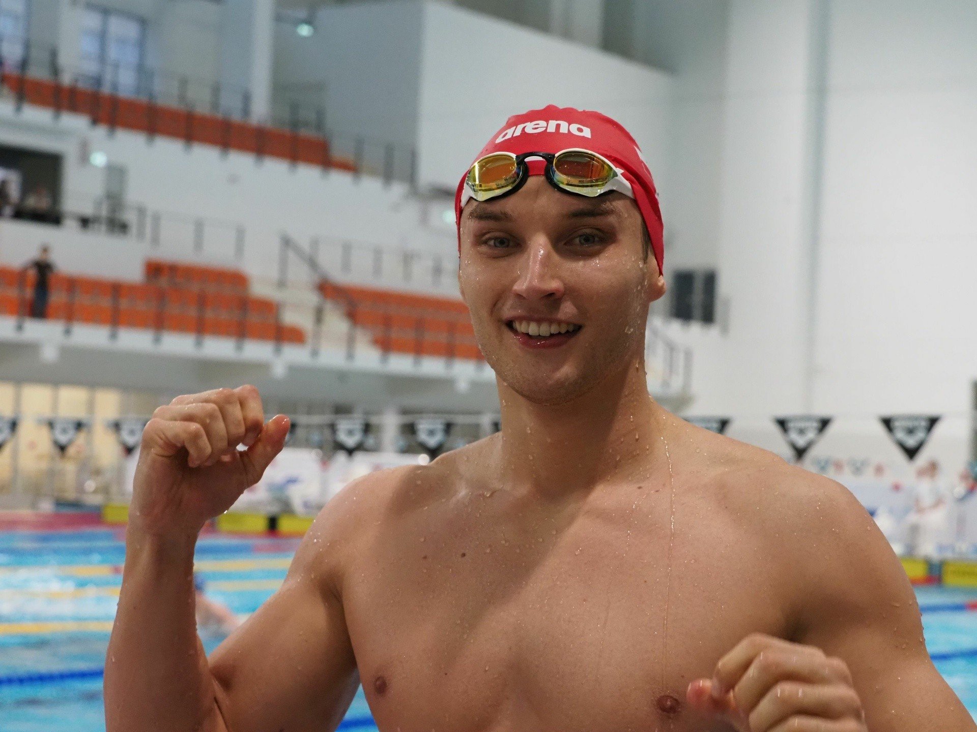 Pływanie. Łodzianin Jan Kałusowski pobił rekord Polski w Zatoce Sportu ...