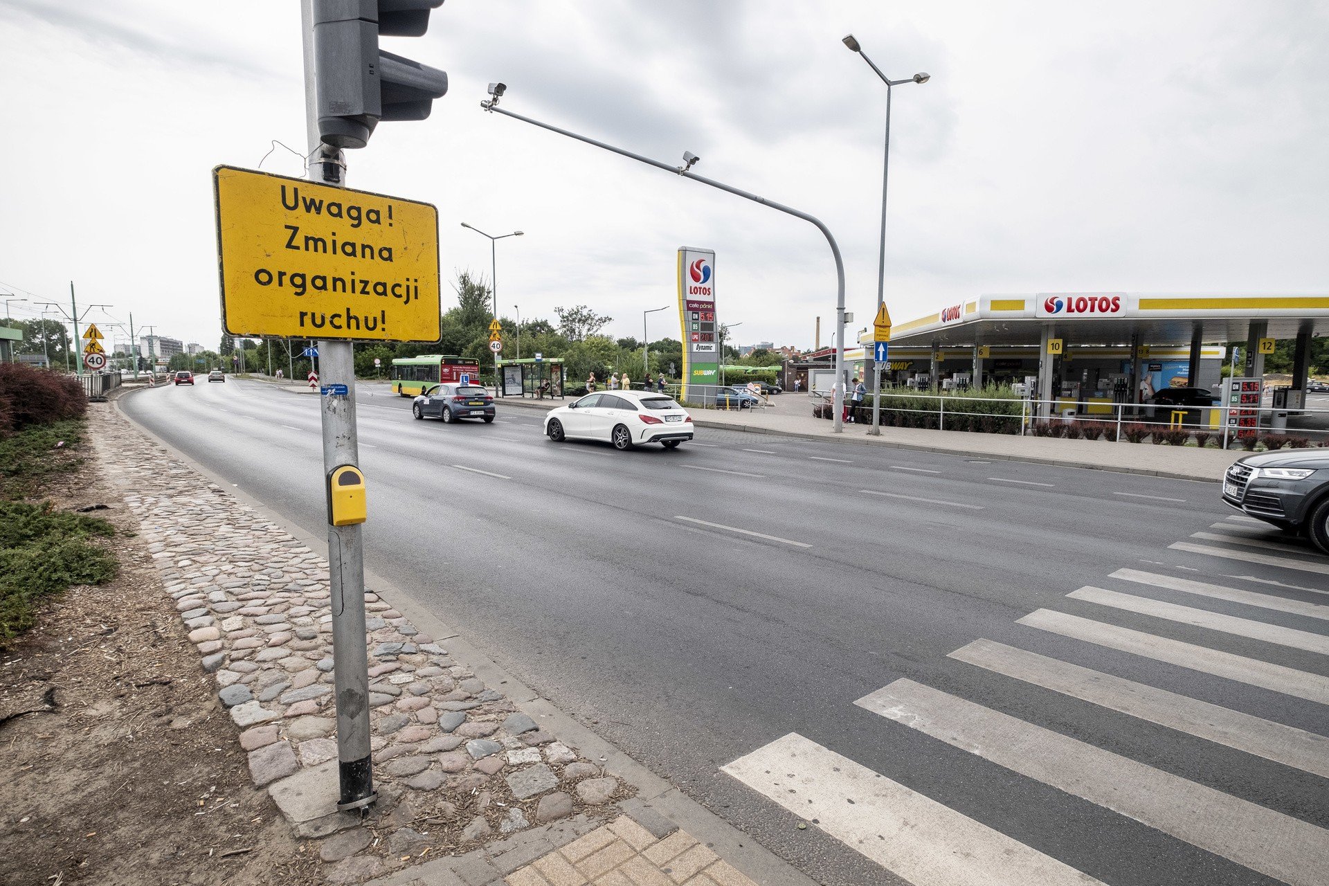 MPK Poznań: Rondo Śródka - trwa remont torowiska tramwajowego. Zobacz ...