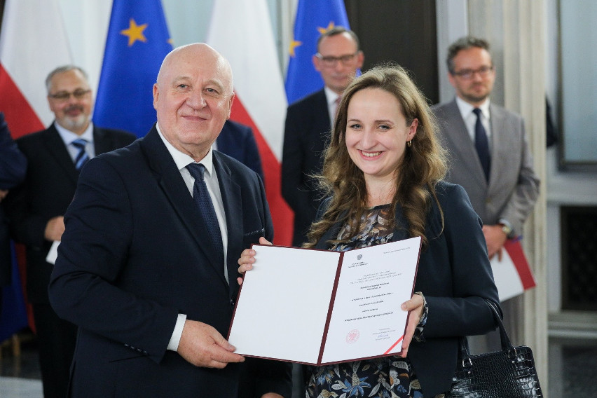 Karina Bosak ma dwóch synów i spodziewa się córki | Strona Kobiet