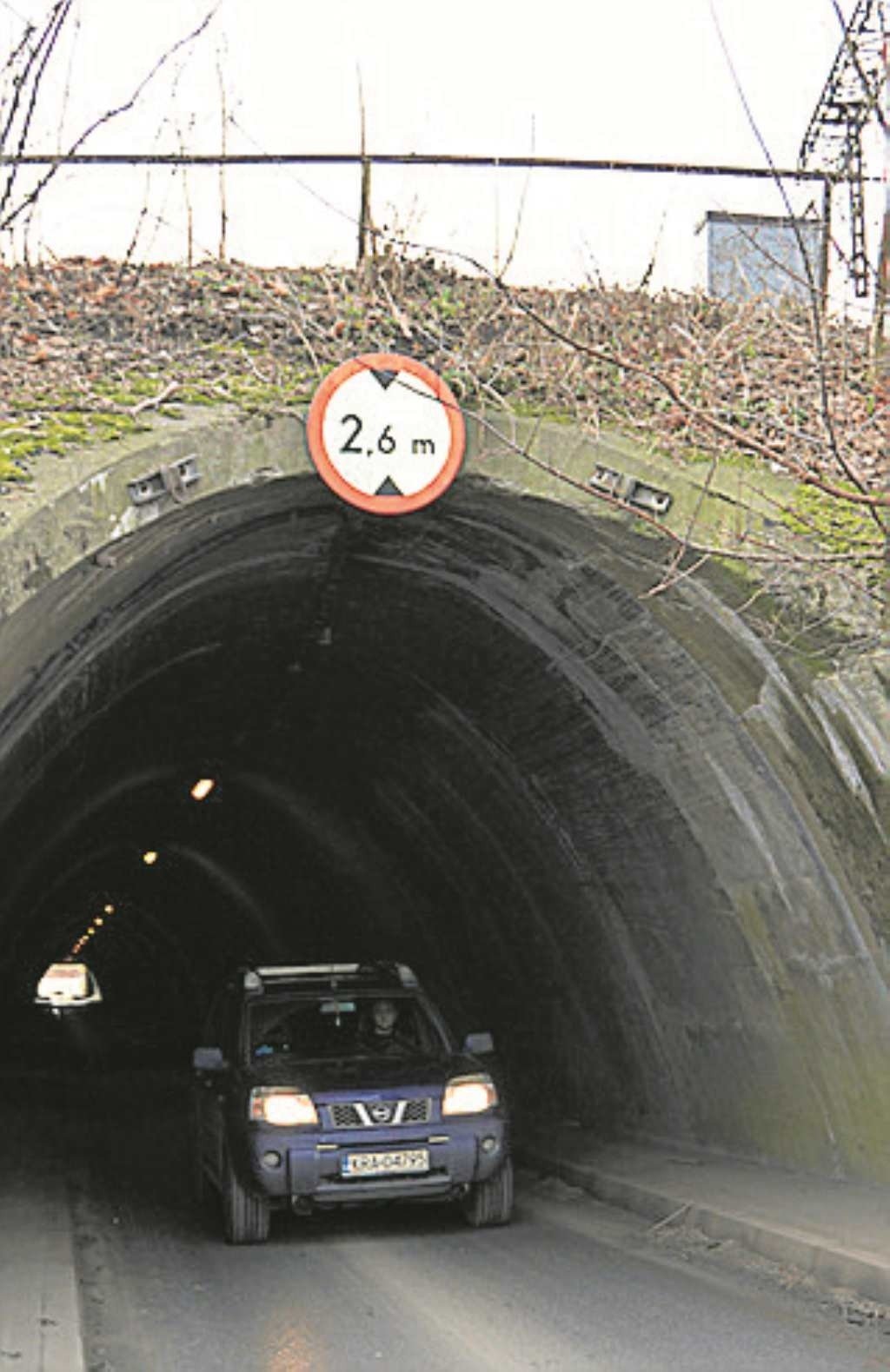 Autobusu przez tunel jak nie było, tak nie ma | Dziennik Polski