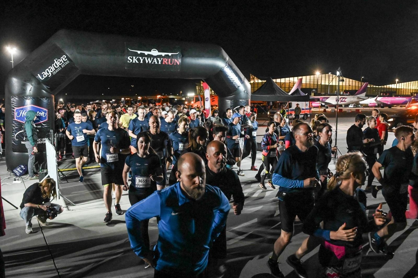 Skywayrun Gdańsk Airport. Aleksandra Pochranowicz i Przemysław Lasoń ...