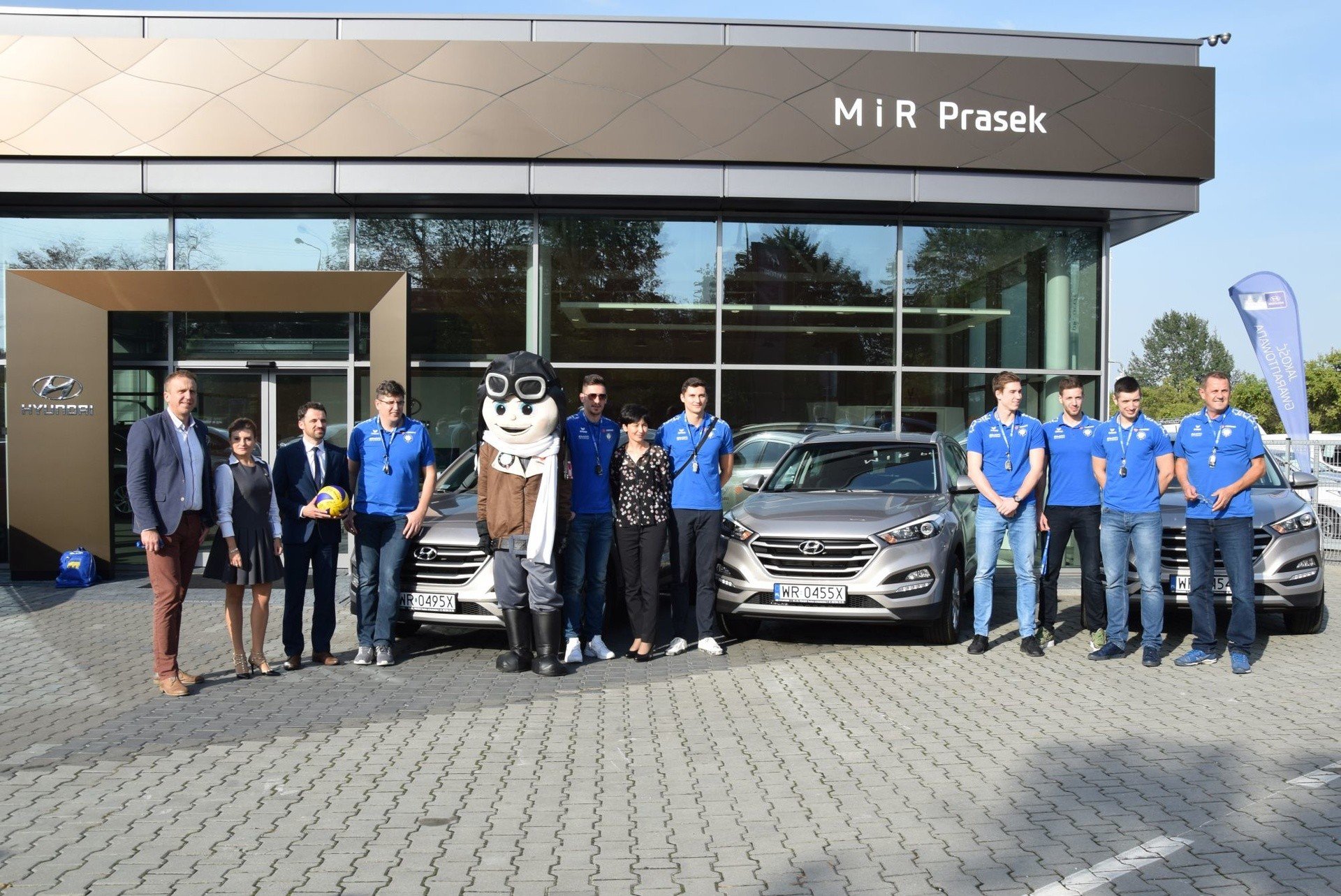 Cerrad Czarni Radom odebrali nowe samochody od M. i R. Prasek Hyundai ...