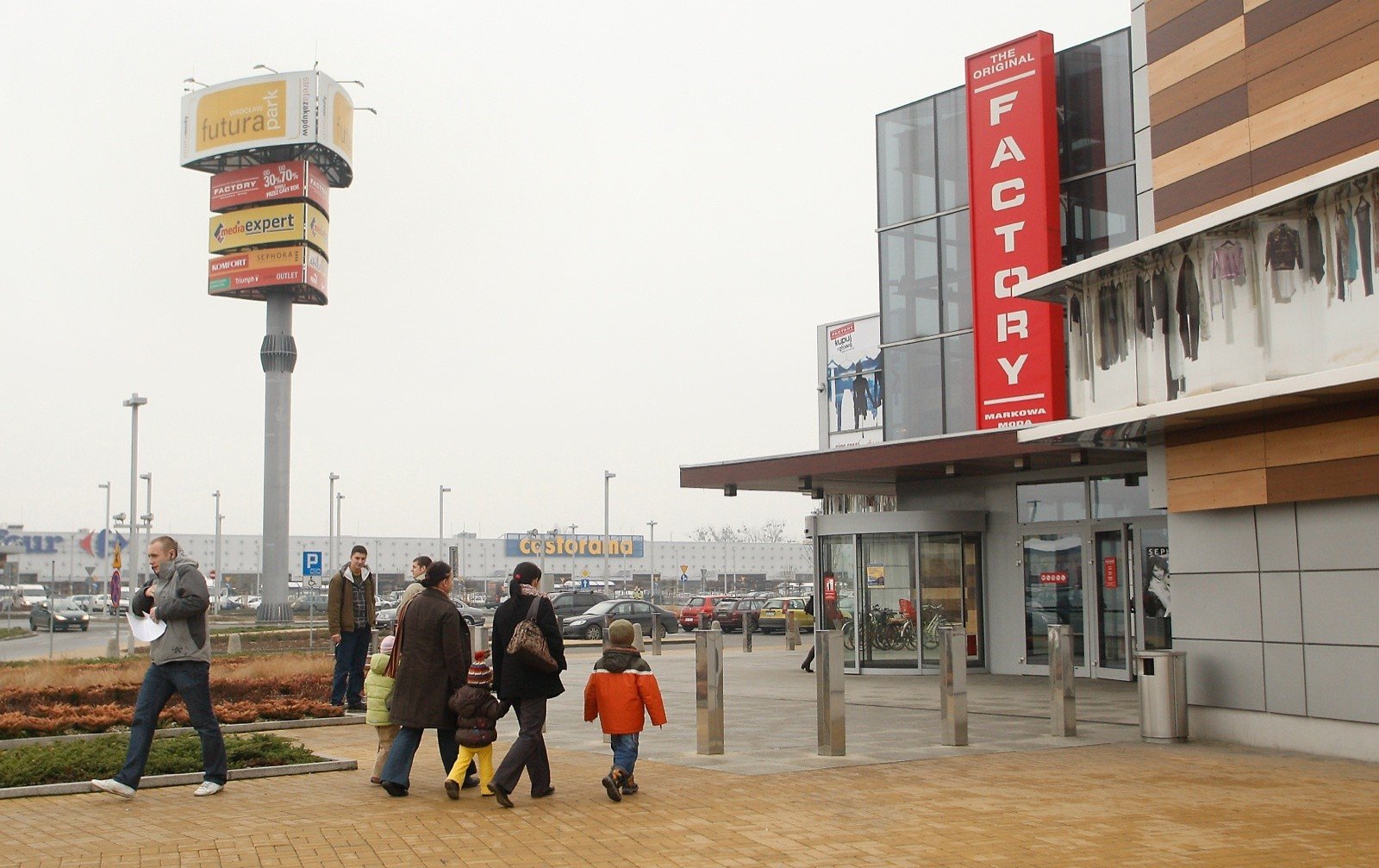 Nie ma już Factory we Wrocławiu. Jest Wrocław Fashion Outlet | Gazeta ...