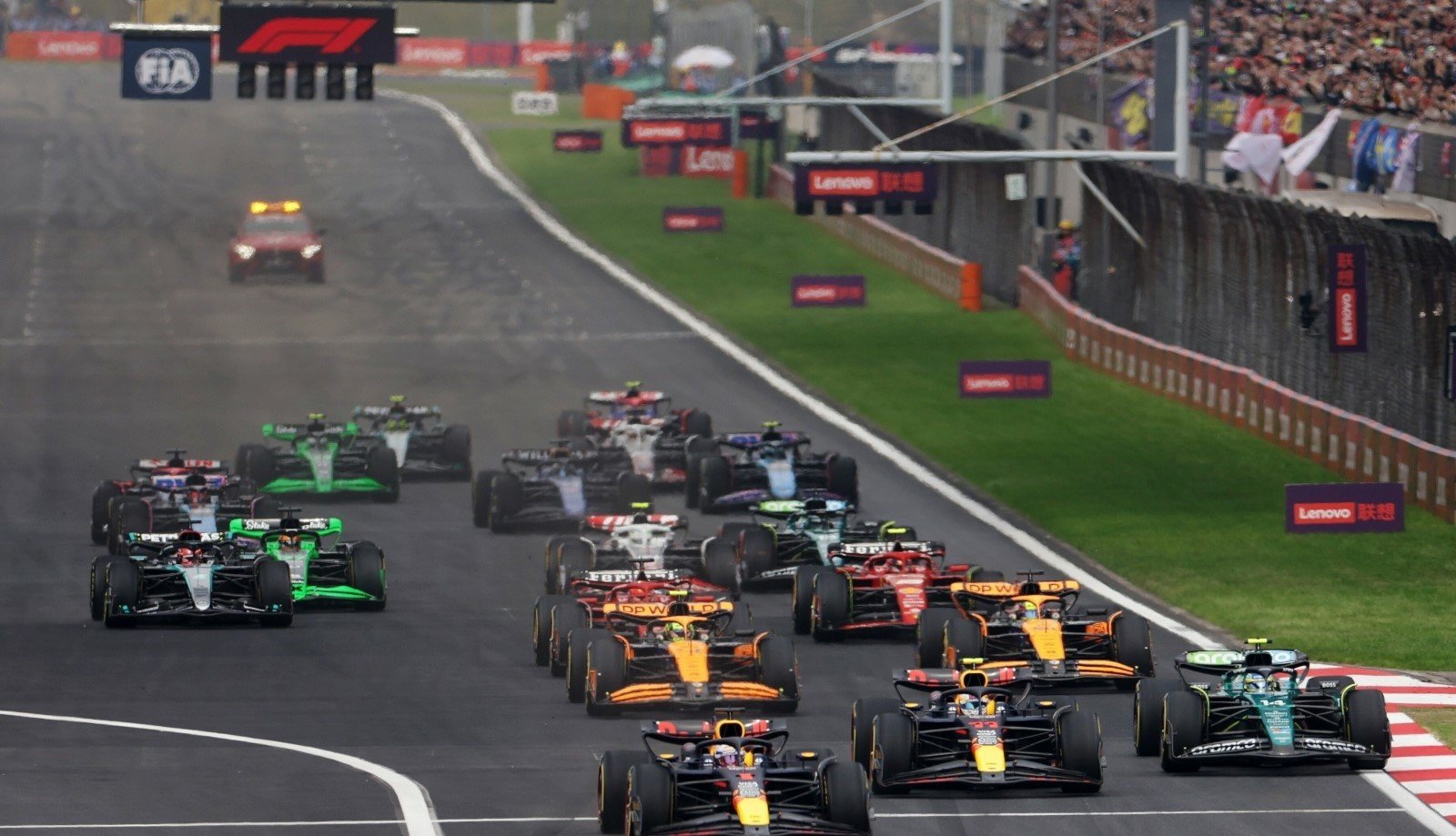 F1. Max Verstappen najszybszy w Chinach. Sukces Brytyjczyka Lando ...