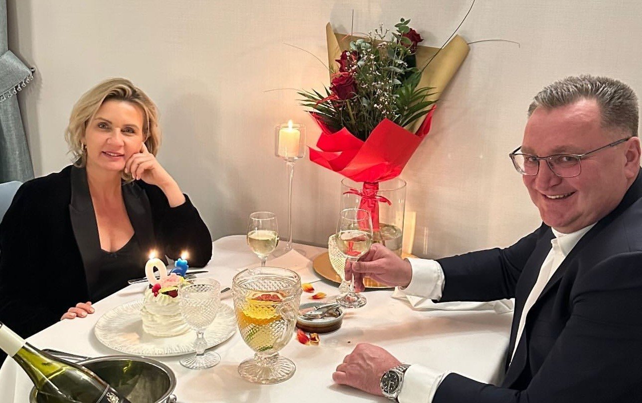 Czesław Michniewicz pokazał, jak świętuje urodziny żony. Zacytował ...