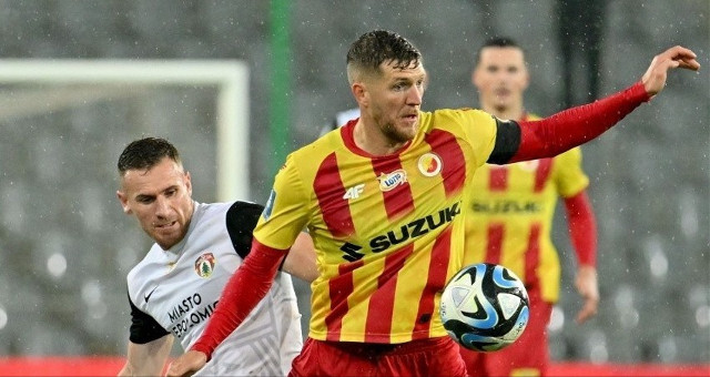 Selekcjoner Michał Probierz potwierdził. Miłosz Trojak z Korony Kielce ...