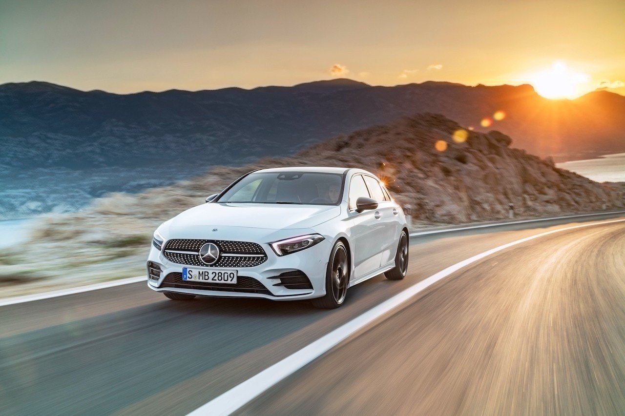 Auto klasy premium. Ile kosztują najtańsze modele? | Motofakty