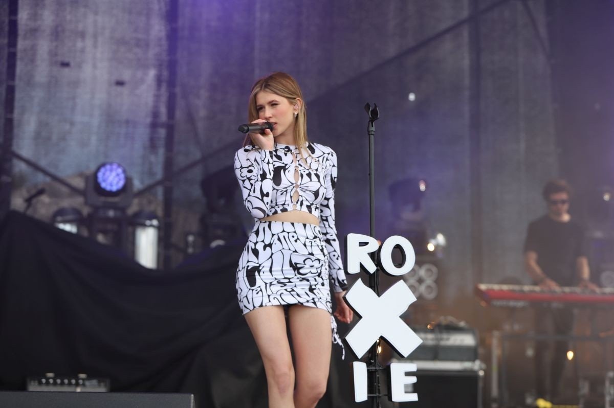 Roksana Roxie Węgiel dała niezapomniany koncert podczas Dni Włoszczowy ...