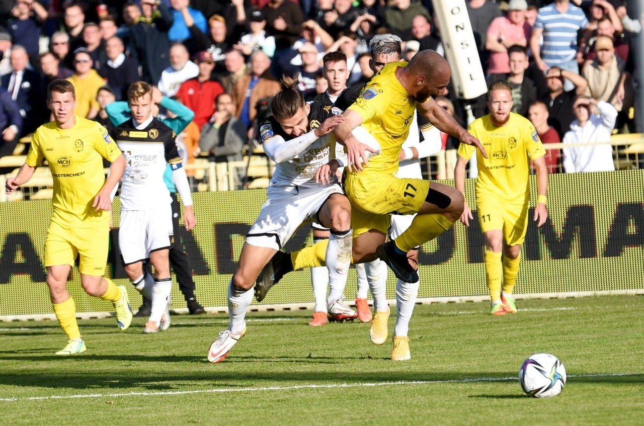 Lechia Zielona Góra rozdaje karty w Pucharze Polski, a Przemysław Mycan ...