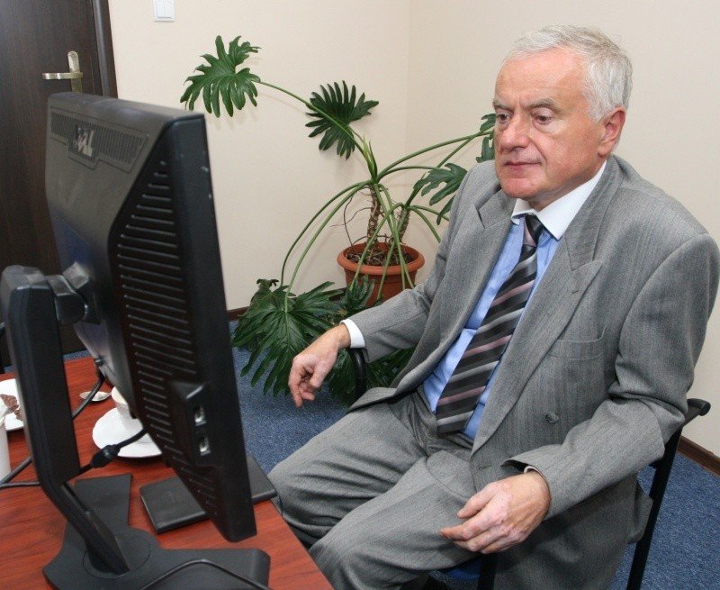 Jerzy Jaskiernia: Lubię piękne studentki - zapis czatu | Echo Dnia ...
