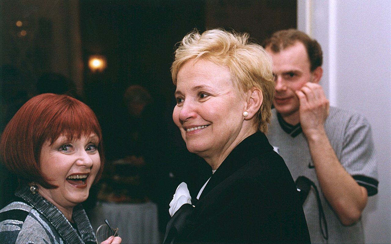 Edyta Wojtczak ma 90 lat - zdjęcia. Tak się zmieniała spikerka TVP z ...