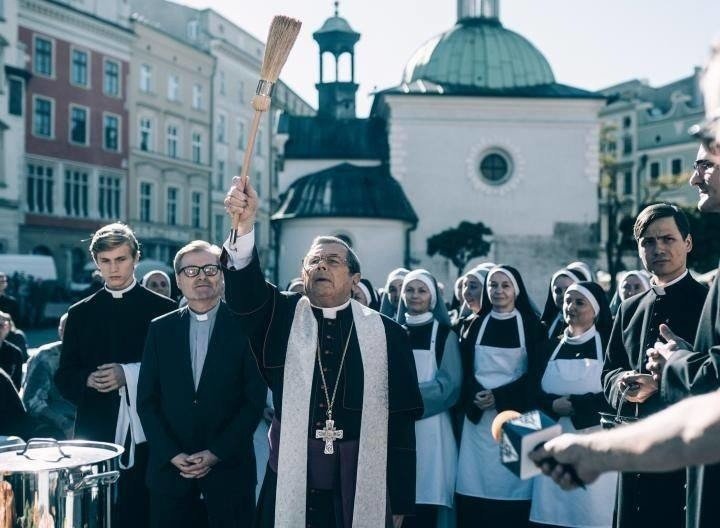 Film Kler w kinach od dziś. Rezerwacja biletów wstrzymana w kinie ...