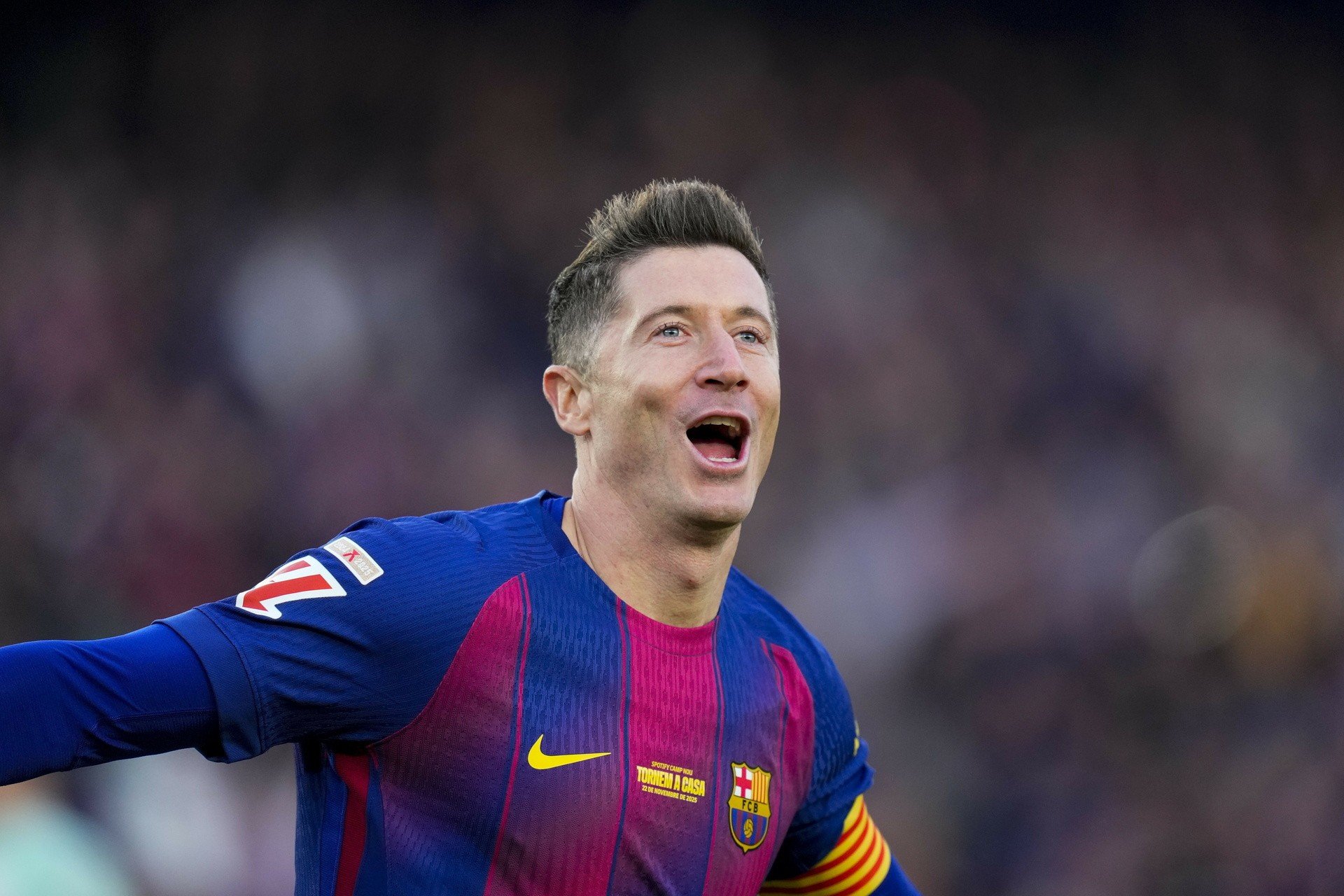 Robert Lewandowski odrzucił ofertę. Nie ma zamiaru ruszać się z ...