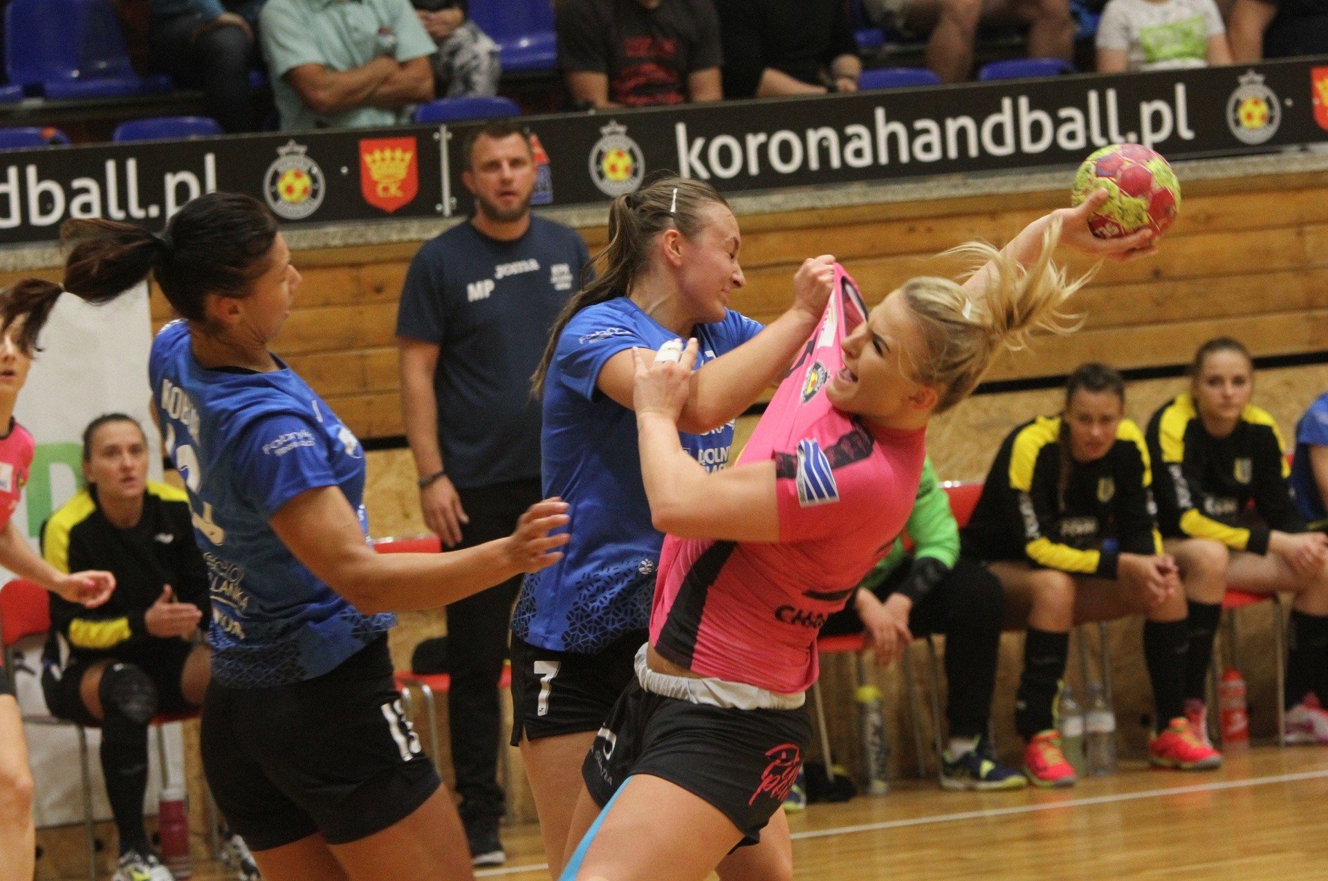 Korona Handball Kielce zaczyna granie. W piątek i sobotę w kieleckiej ...