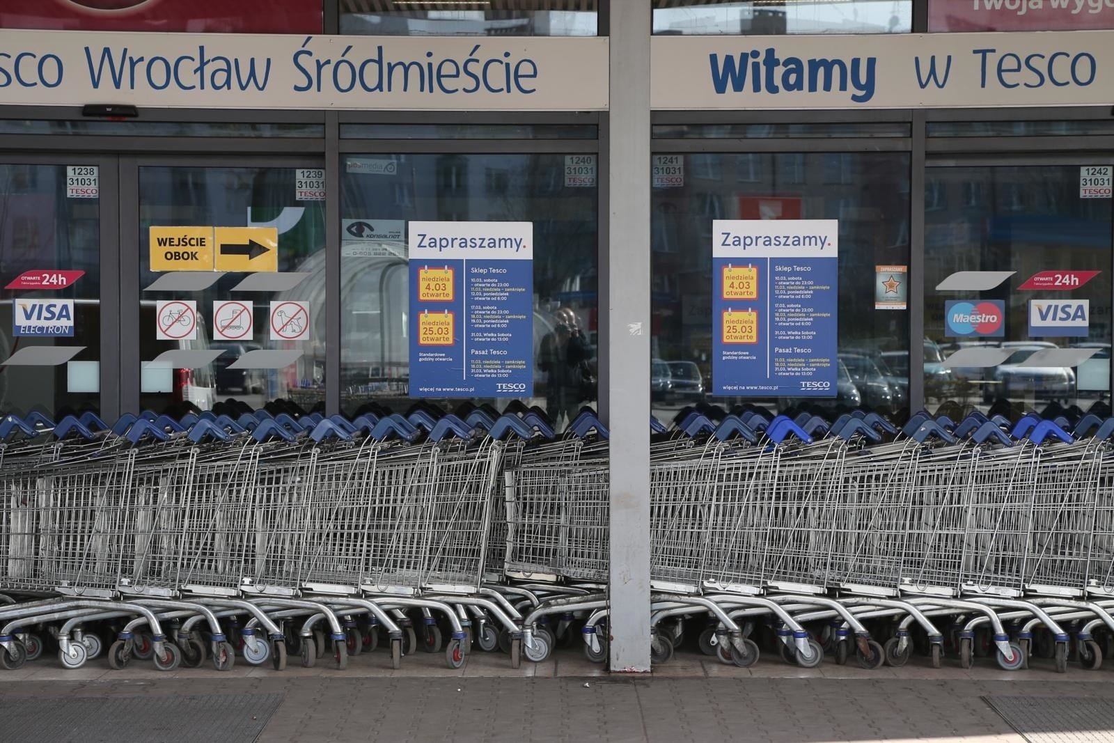 Koniec Tesco. Sieć opuszcza Polskę. Sklepy na sprzedaż | Gazeta Wrocławska