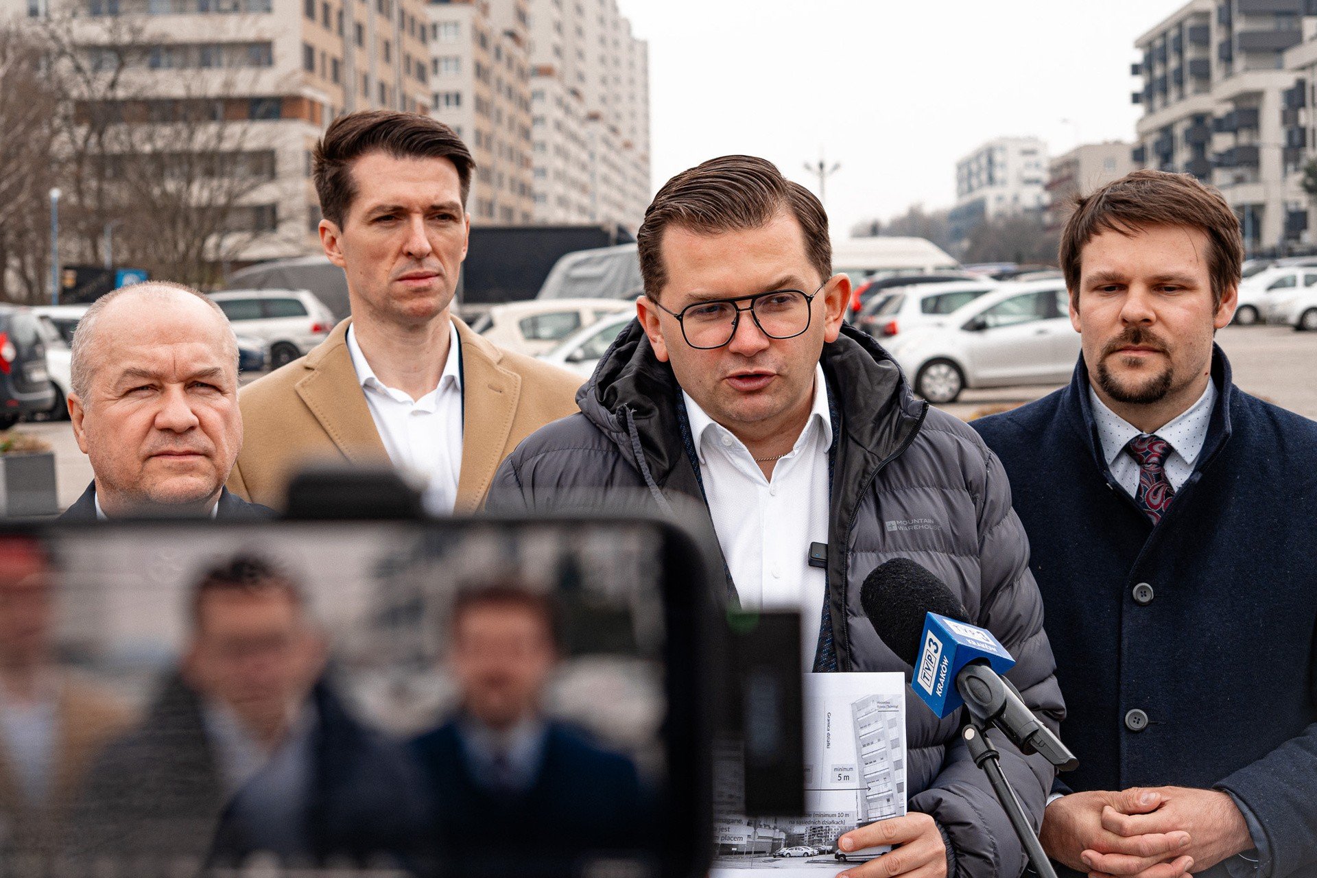 Łukasz Kmita apeluje o przepisy, które ograniczą patodeweloperkę ...