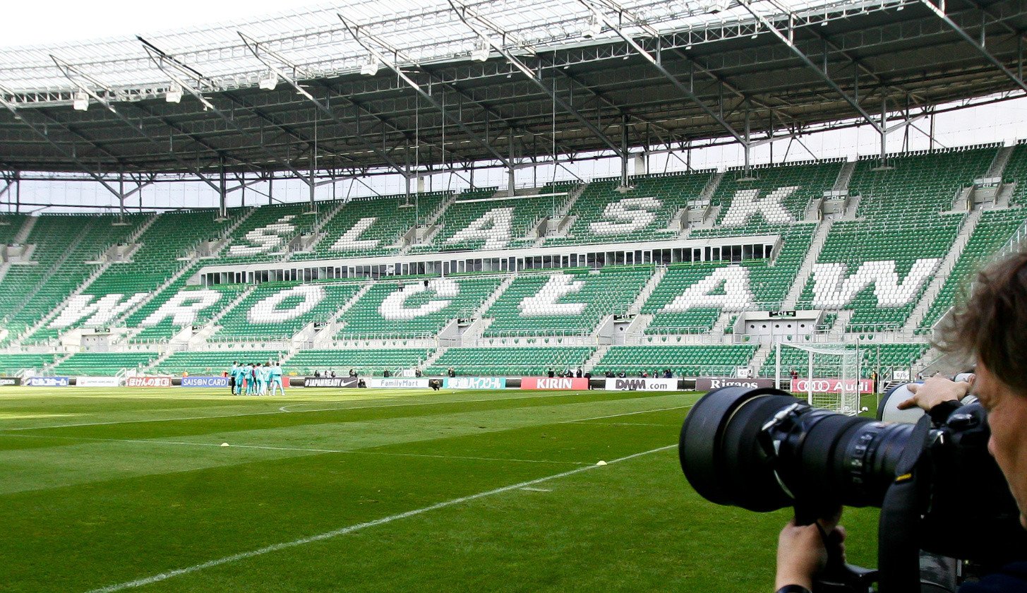 Manchester United i AC Milan zagrają na Tarczyński Arena we Wrocławiu ...