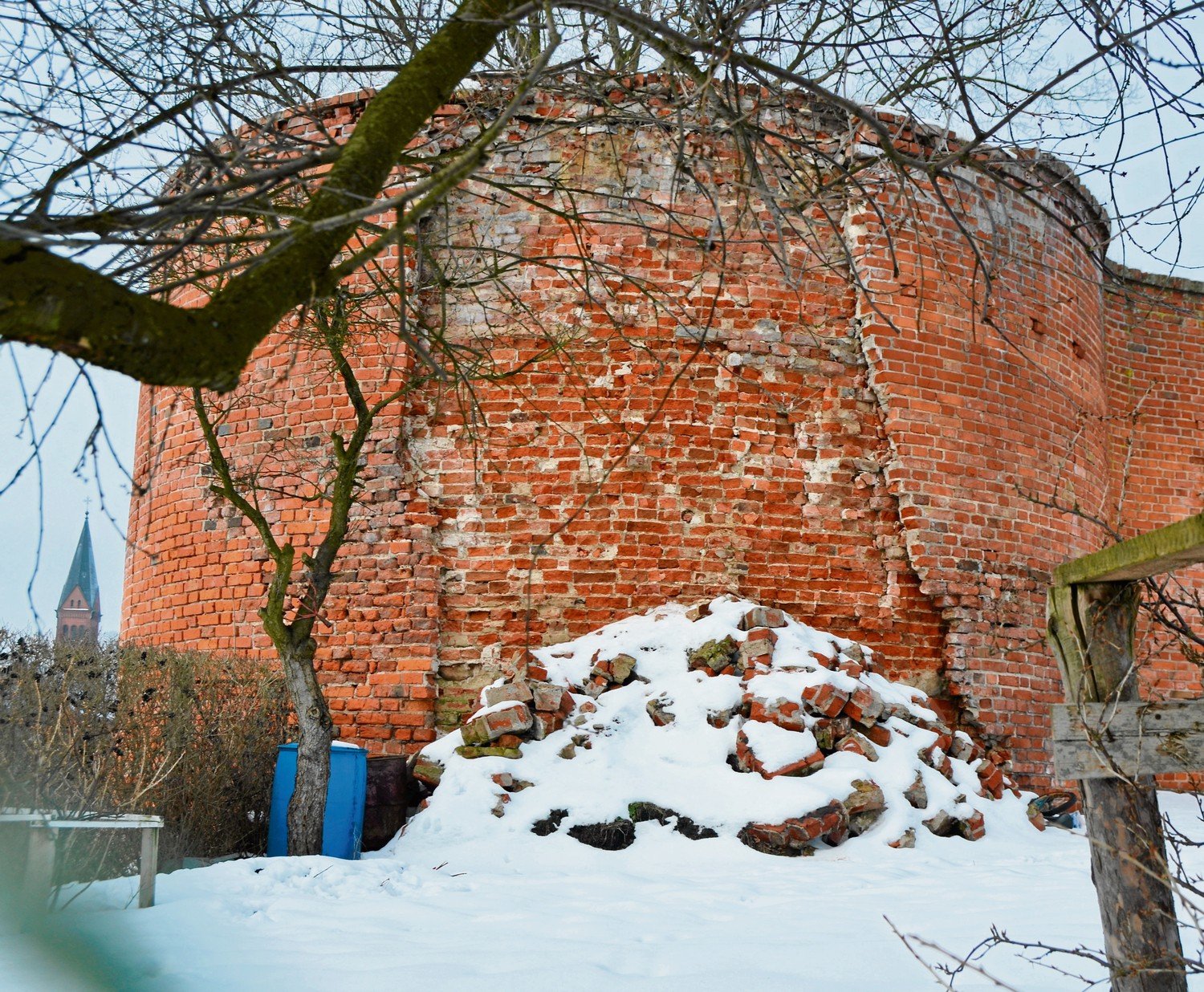 Skarszewy: Historia baszty, w której więziono kobiety uznawane za ...