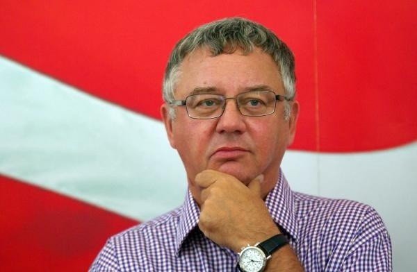 Janusz Filipiak: Pasieka zostaje. "Wiara umiera ostatnia" | Gazeta ...