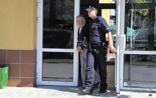 Jawor: Matka chroniła pedofila, który molestował jej córki. Odpowie ...