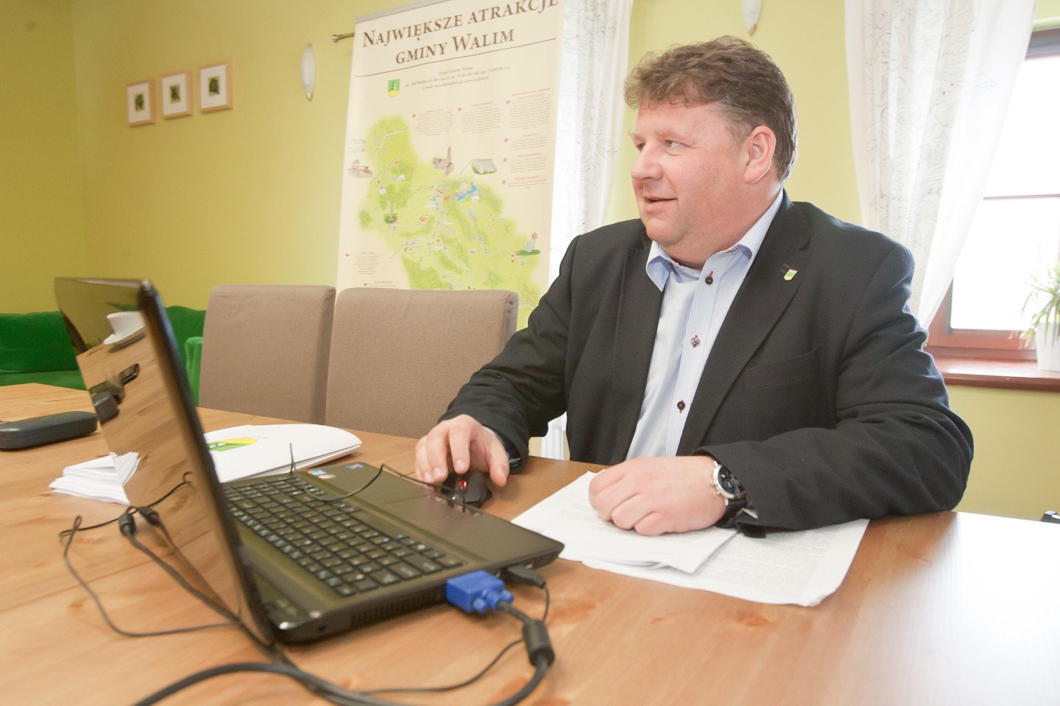 Wybory w Walimu wygrał Adam Hausman, dotychczasowy wójt. Nie wszystkim ...