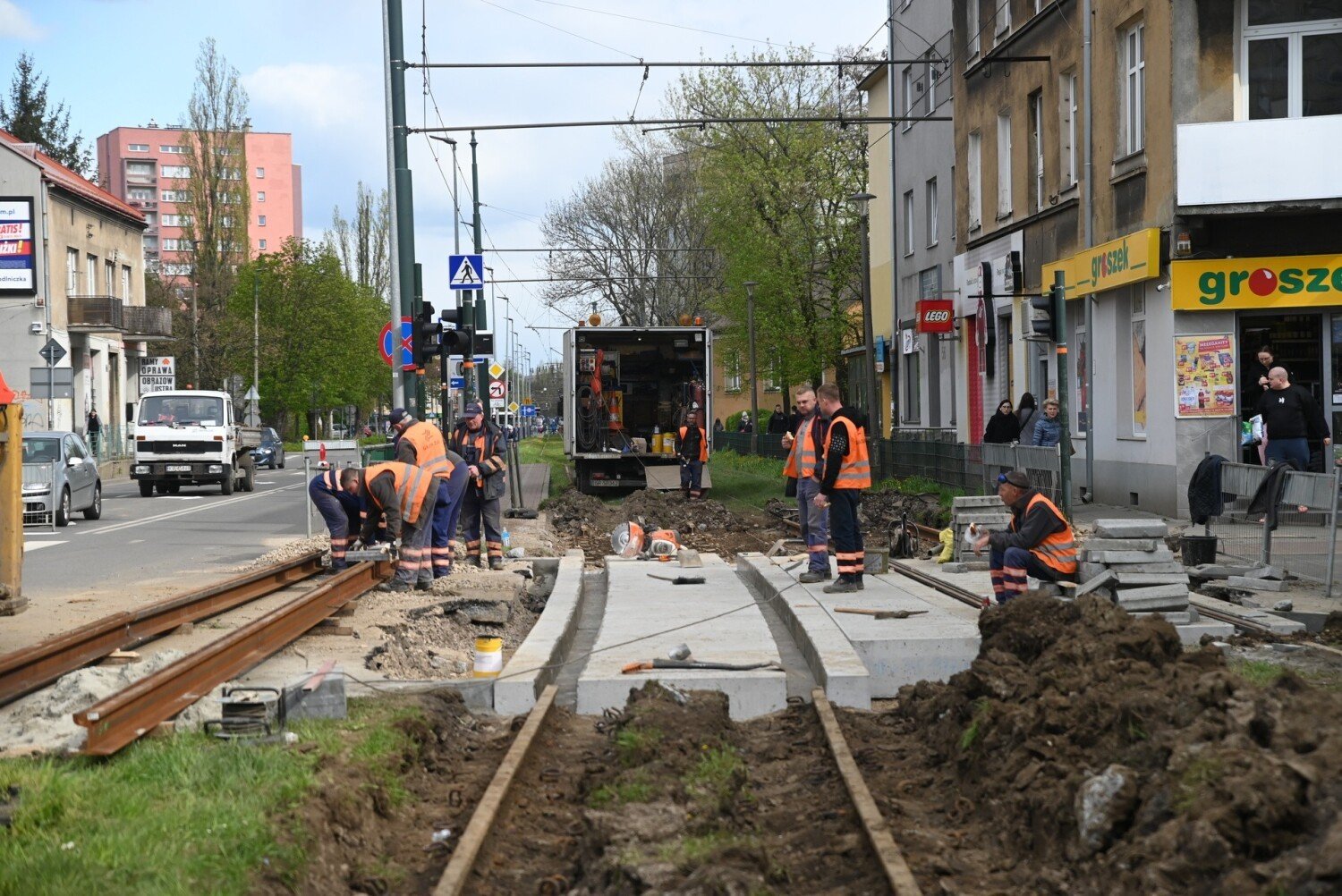 Kraków. Rozkopali torowisko tramwajowe w Bronowicach. Ile to jeszcze ...