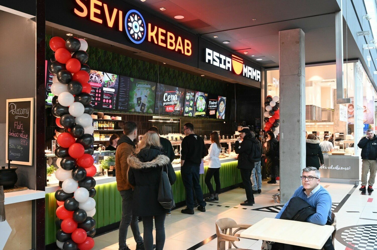 Asia Mama i Sevi Kebab w Galerii Echo w Kielcach. Nowości przyciągają ...