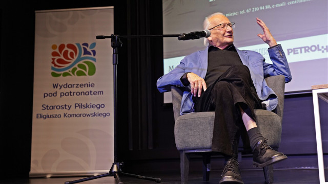 "W starym kinie" ze Stanisławem Janickim. Prowadzący znany program ...