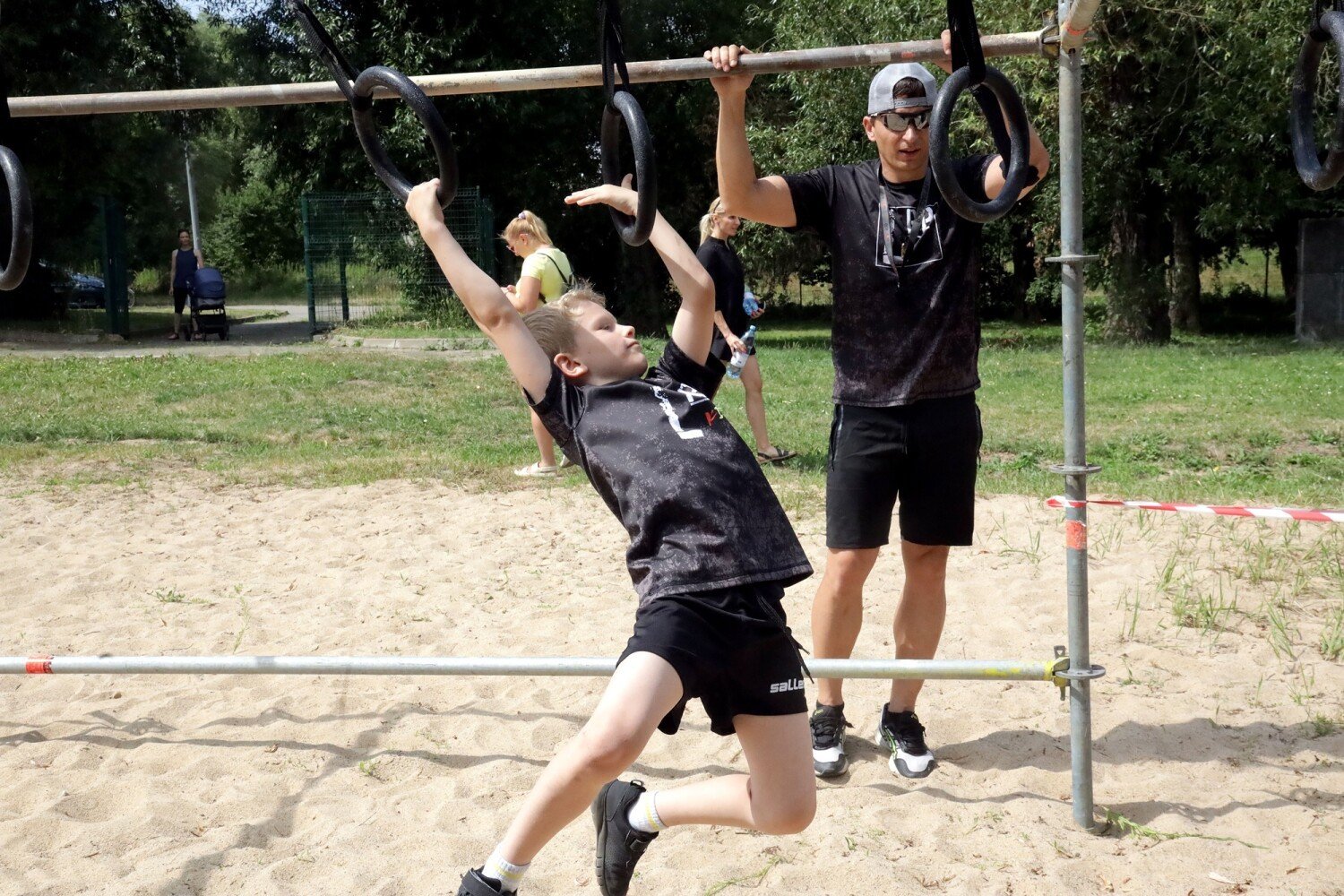 Ninja Kids z Legnicą Pokonuje Przeszkody na Kormoranie, zobaczcie ...