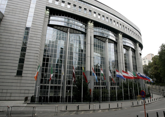 Unia Europejska: Od niewielkiej wspólnoty po największą organizację w ...