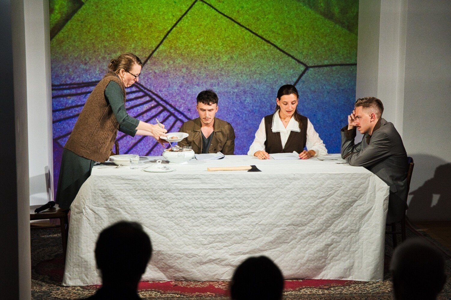 Dramat rodzinny w Biurze Wystaw Artystycznych w Rzeszowie - spektakl ...