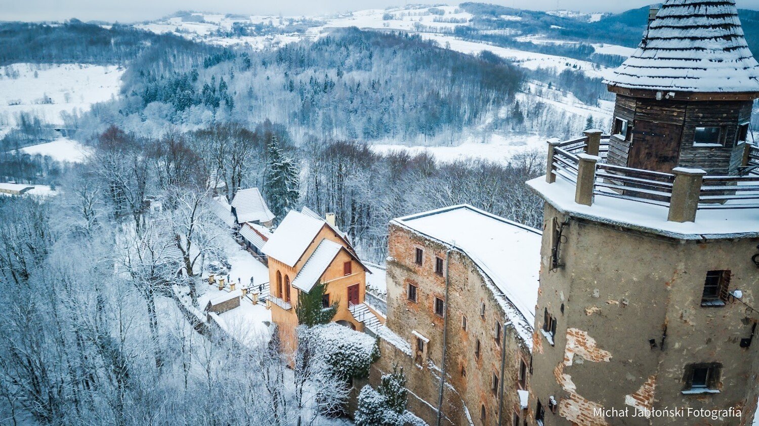 Zima na Zamku Grodno w Zagórzu Śląskim. Bajeczne widoki, może się ...