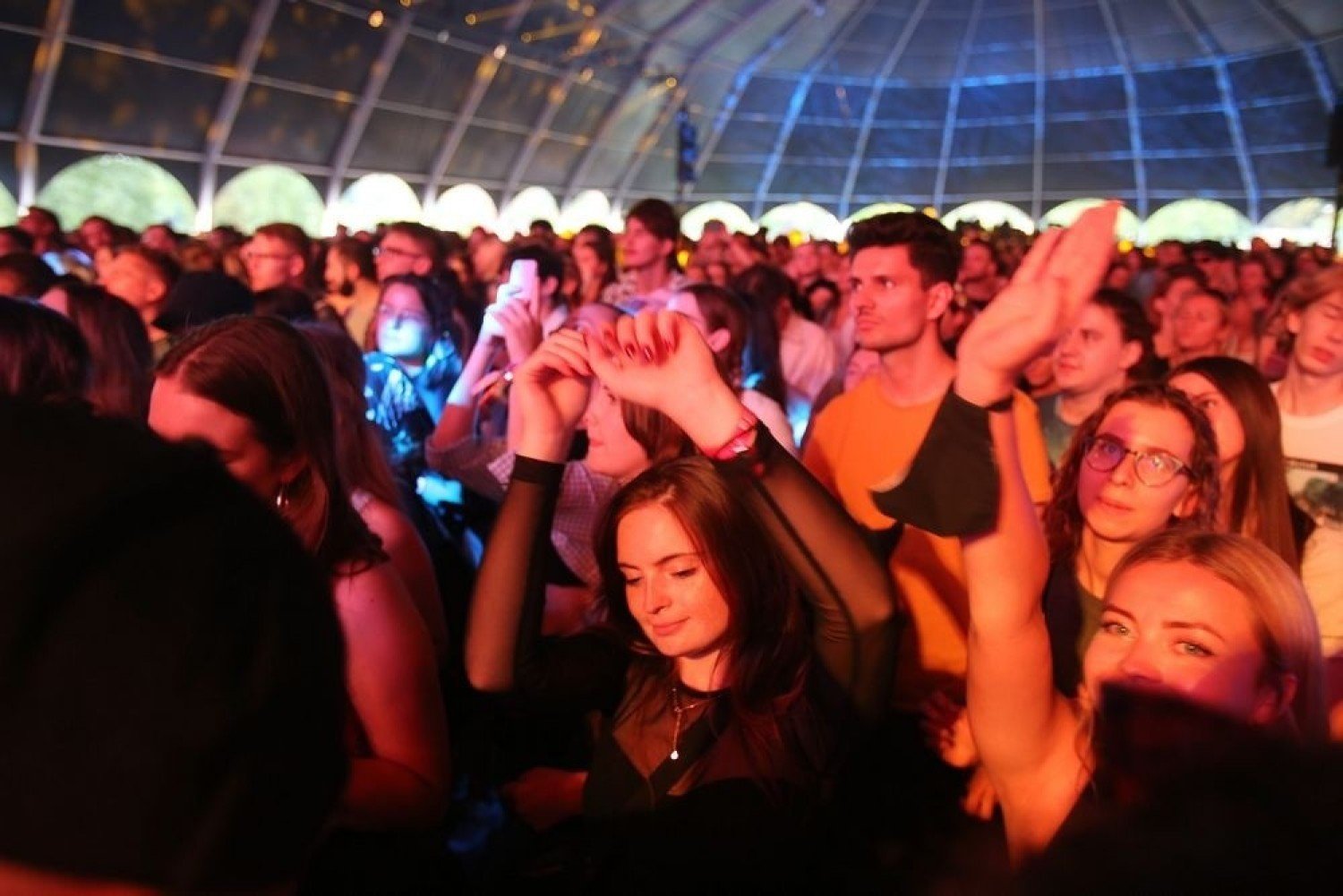 Daria Zawiałow na Fest Festivalu 2021 w Parku Śląskim dała znakomity ...