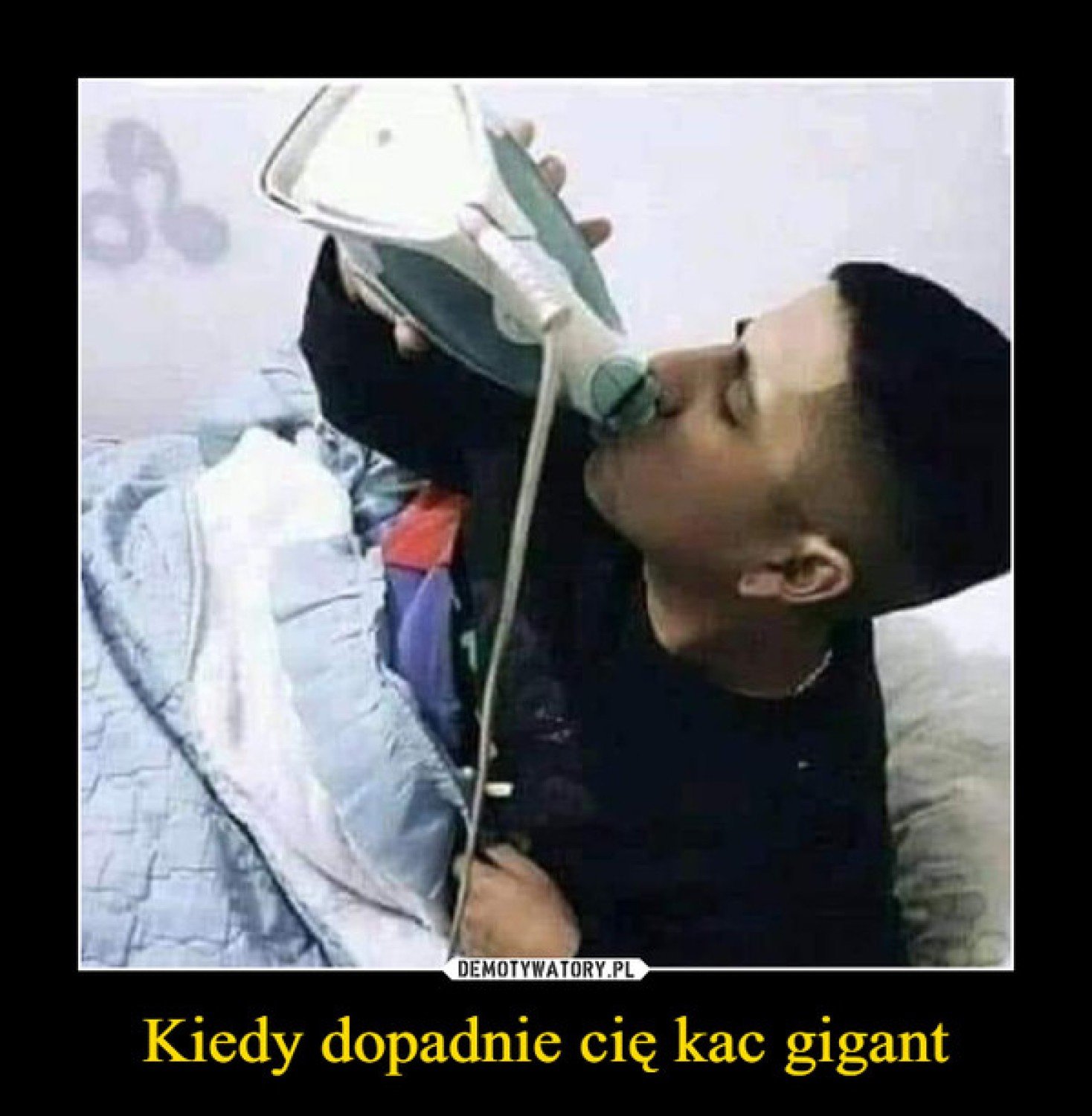 Nowy Rok i... kac gigant oczami internautów! Zobaczcie MEMY ...